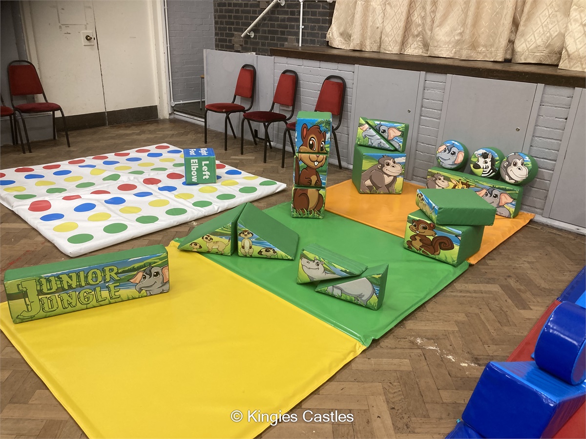 jungle soft play and jungle soft play ball pit // kingies castles