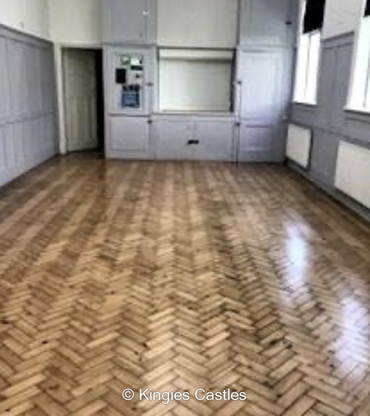 Kenley memorail hall hire kingies castles bouncy castle hire