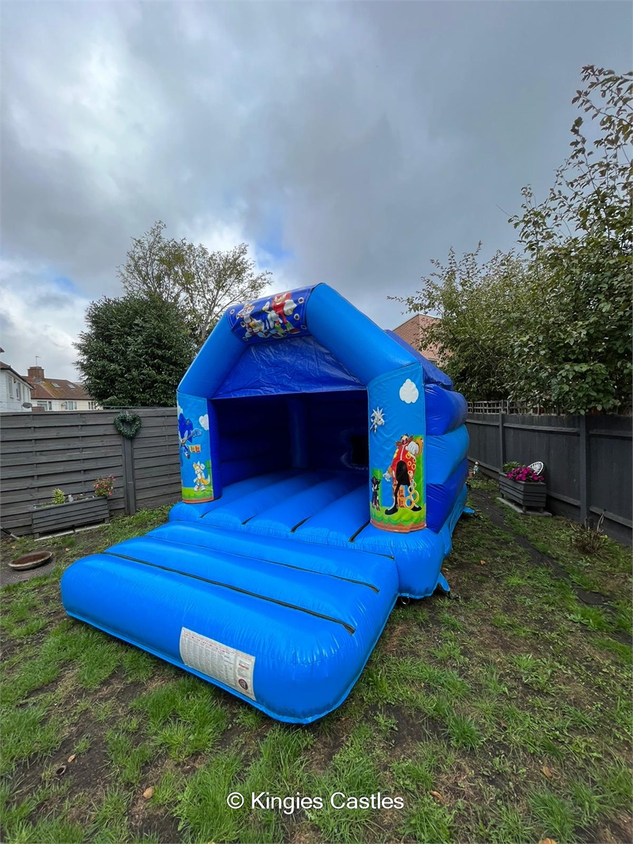Sonic bouncy castle kingies castles bouncy castle croydon