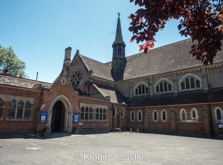 kingies castles bouncy castle hire - venue/hall hire page